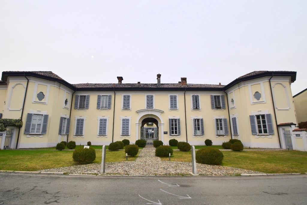 Trilocale in Via Armando Diaz 10, Cassinetta di Lugagnano