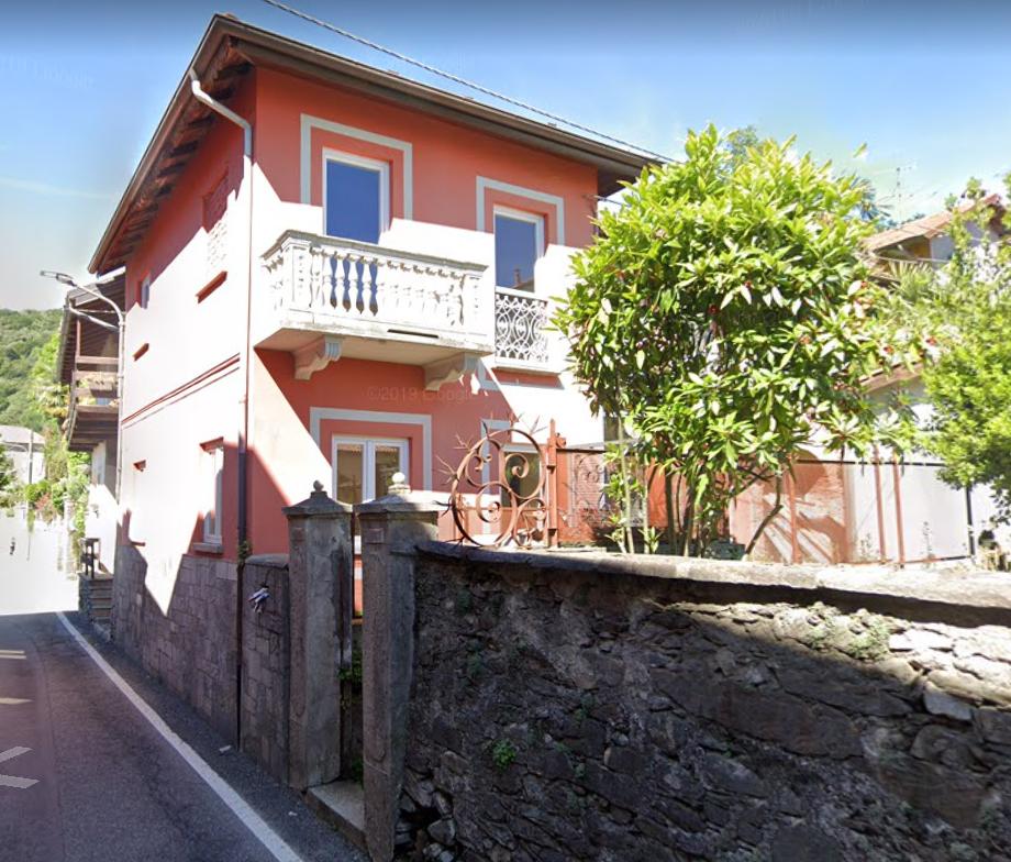 Villa in vendita a Brovello Carpugnino