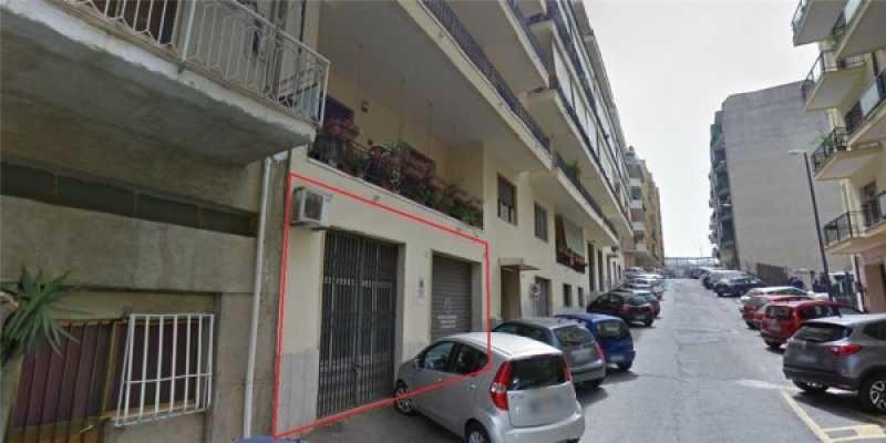 Palazzina commerciale in vendita a Reggio Calabria