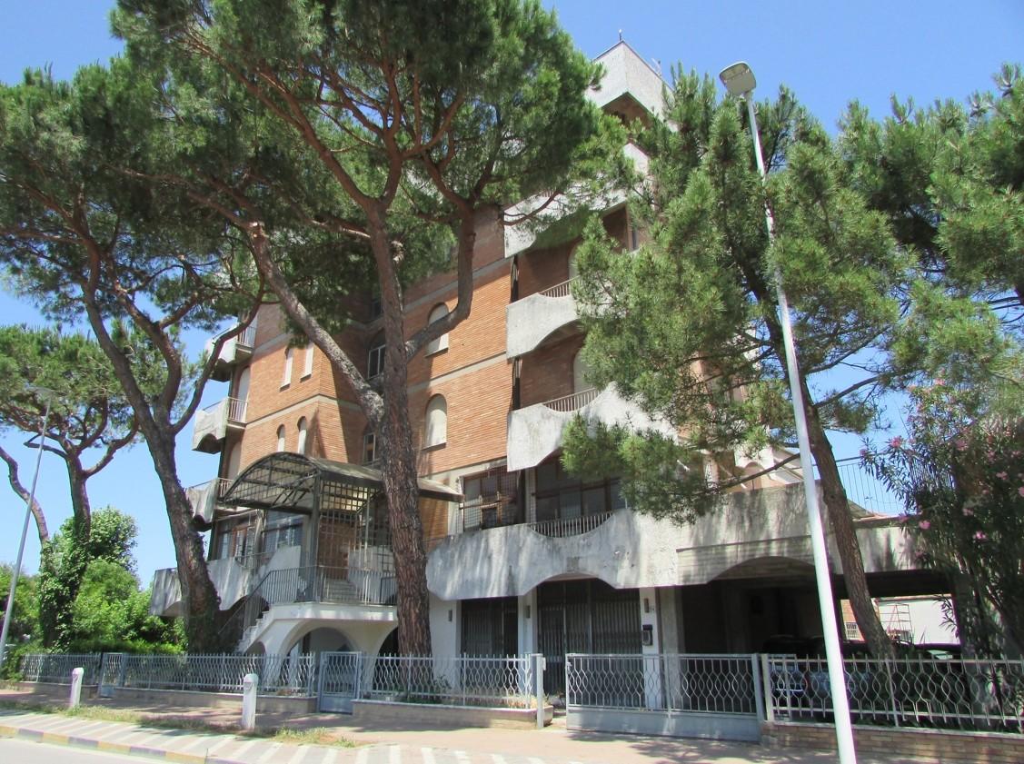 Palazzo in vendita a Bellaria-Igea Marina