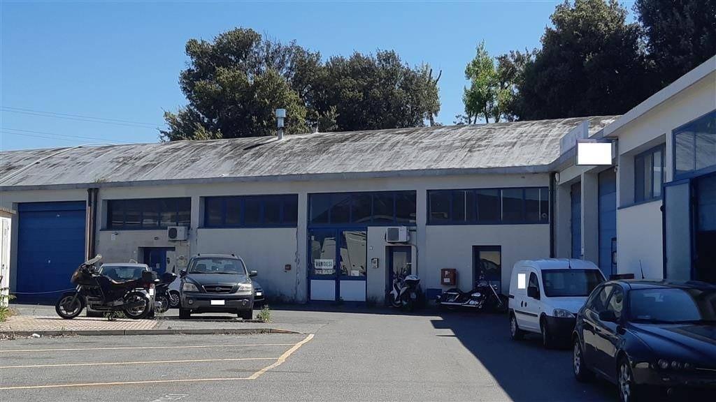 Capannone in vendita a Livorno