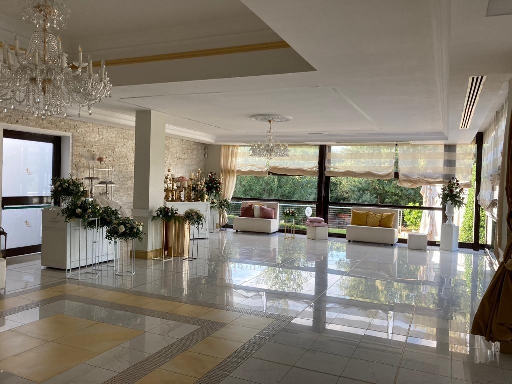 Palazzina commerciale in vendita a Sperlonga