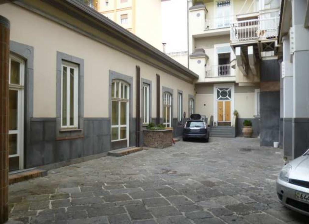 Ufficio in vendita a Giugliano In Campania