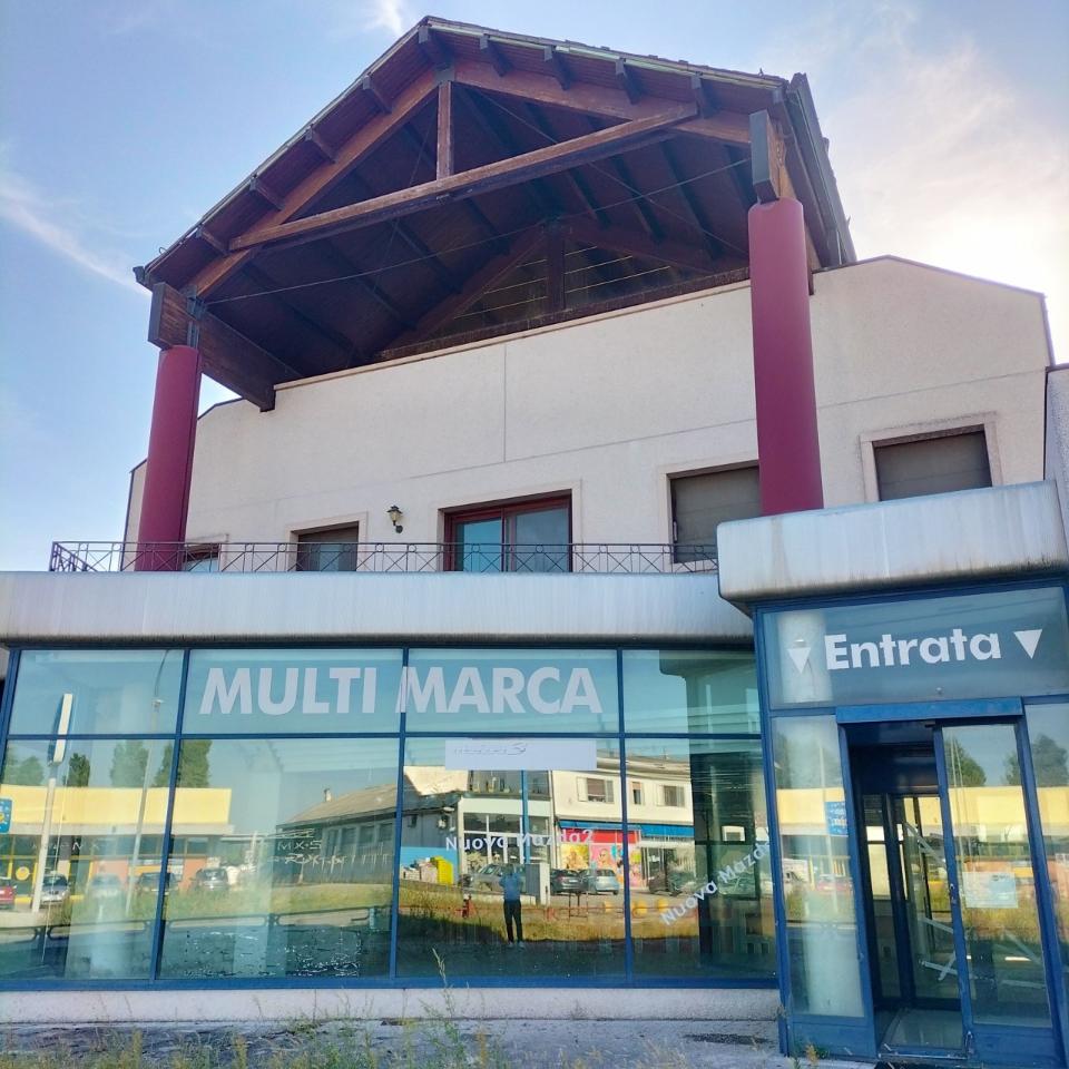 Negozio in vendita a Poggio Rusco