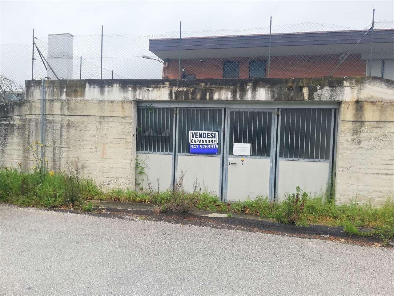 Magazzino in vendita a Jesi