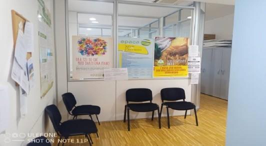 Palazzina commerciale in vendita a Tolentino