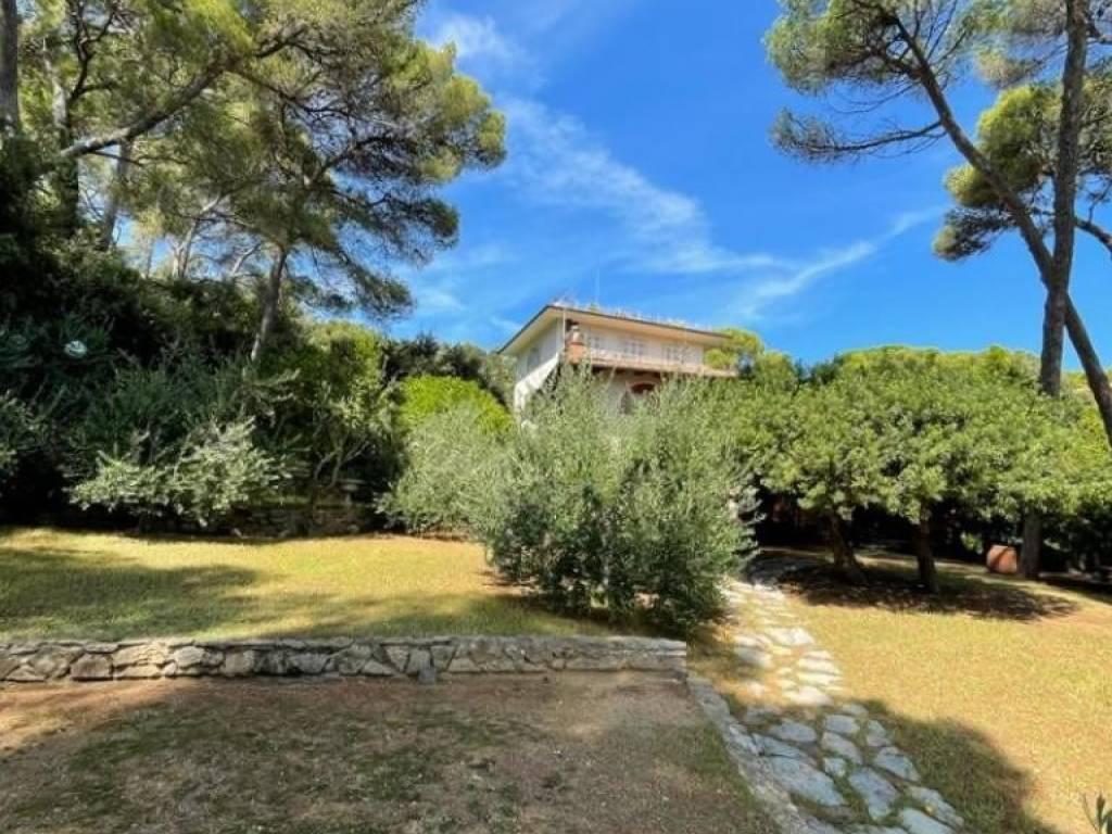 Villa in vendita a Rosignano Marittimo