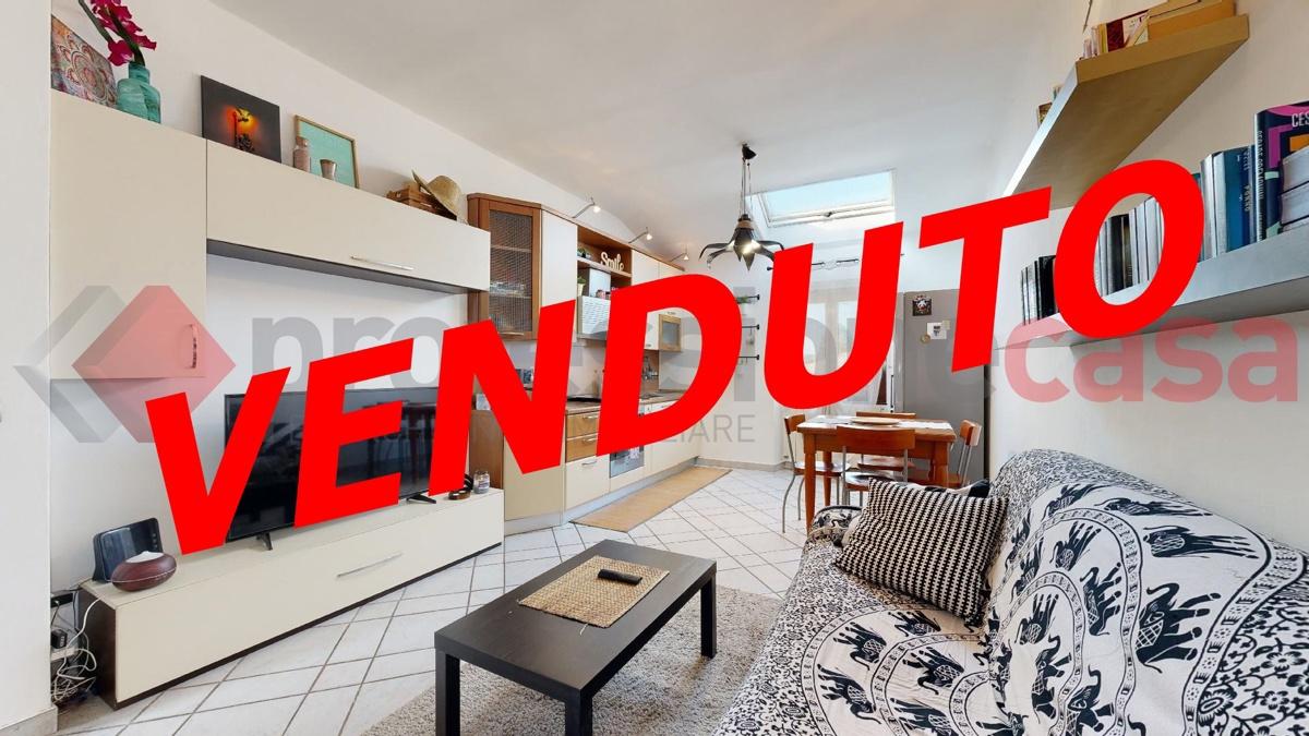 Bilocale in Via Monte San Michele, Gessate