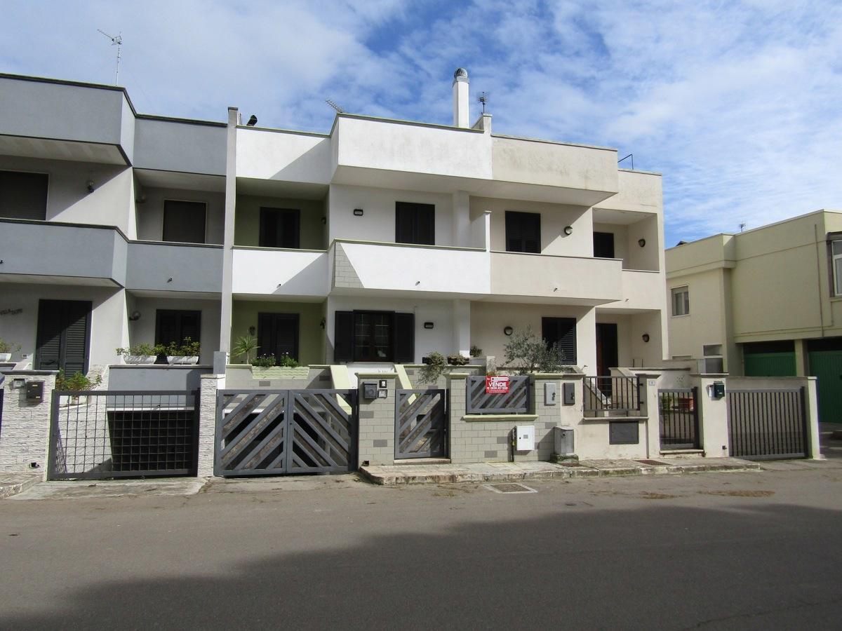 Casa indipendente in vendita a Botrugno