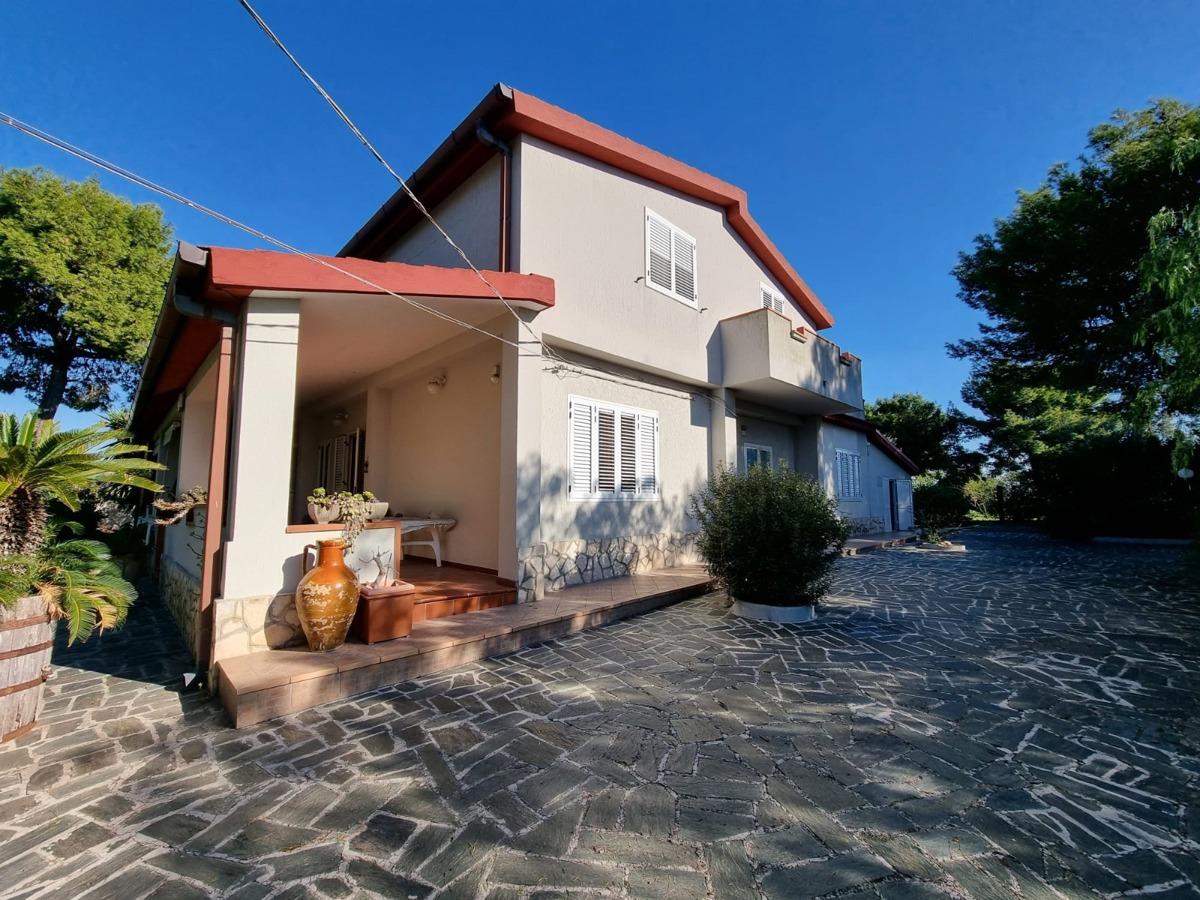 Villa in vendita a Taranto