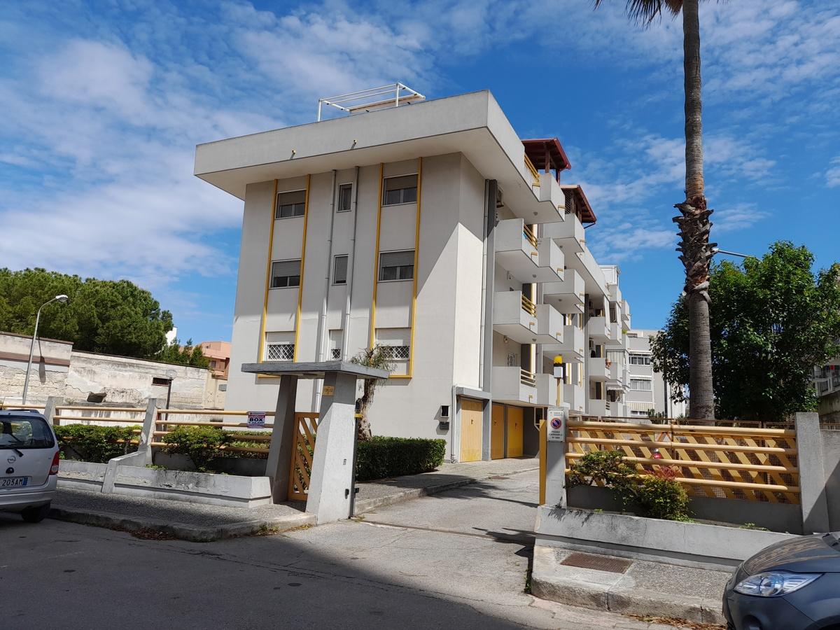 Box in vendita a Taranto