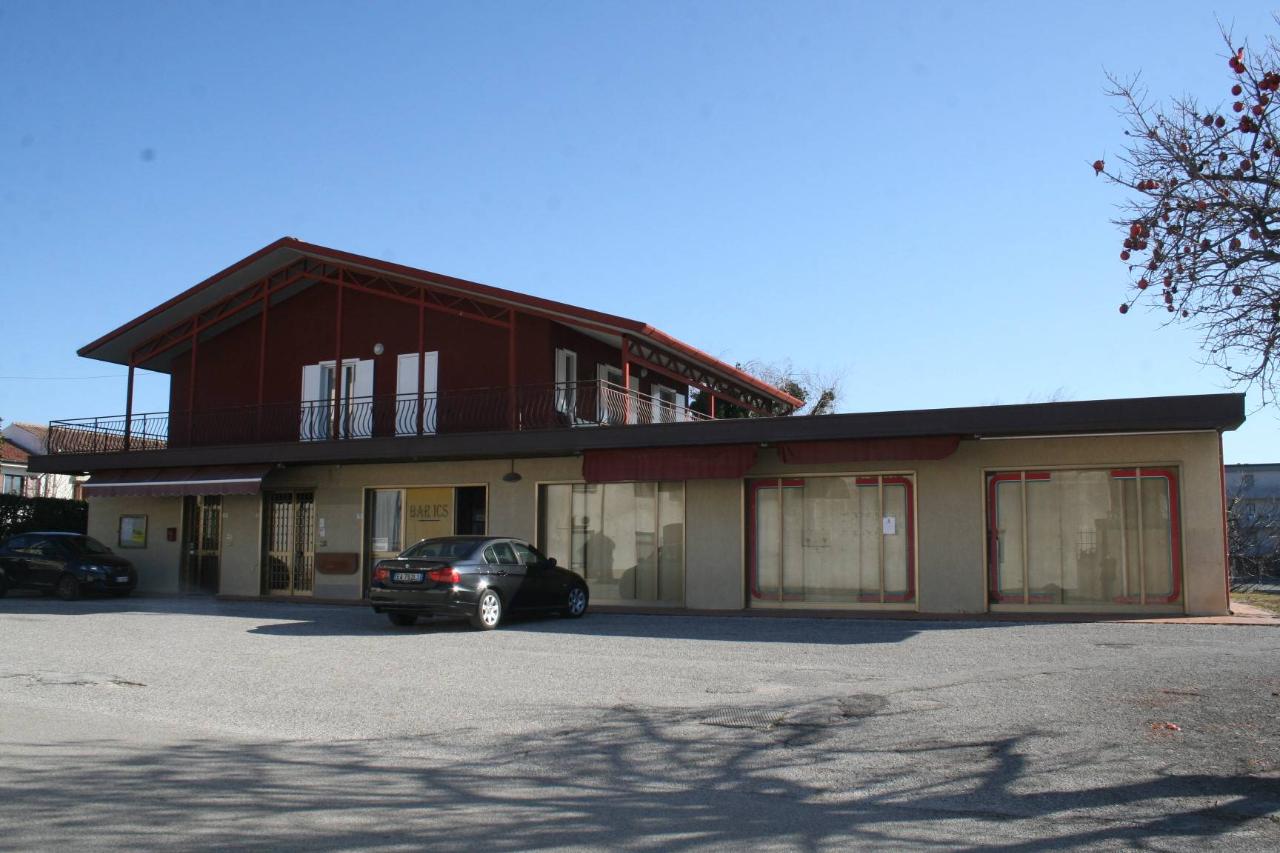 Negozio in vendita a Buia