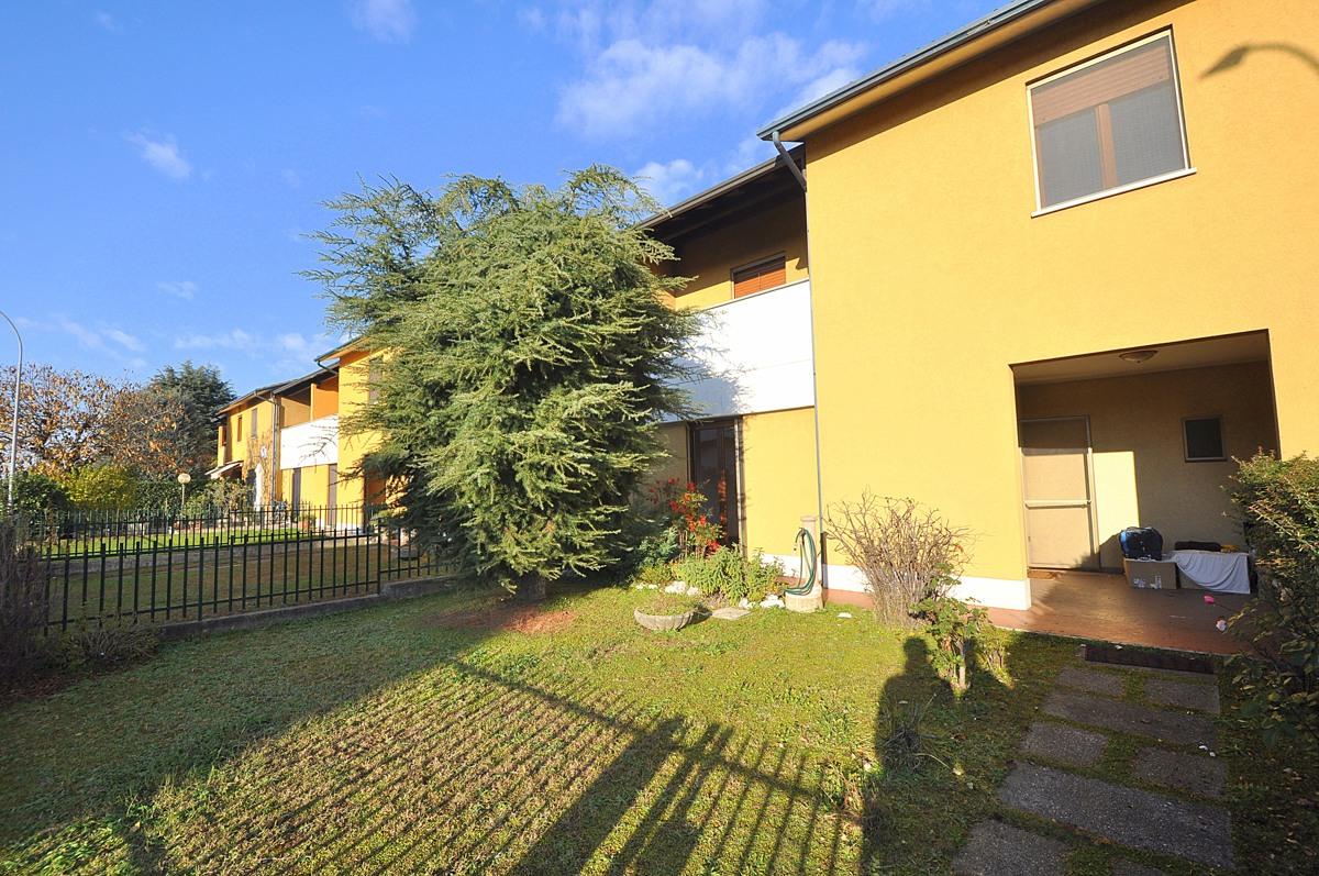 Villa a schiera in vendita a Inveruno