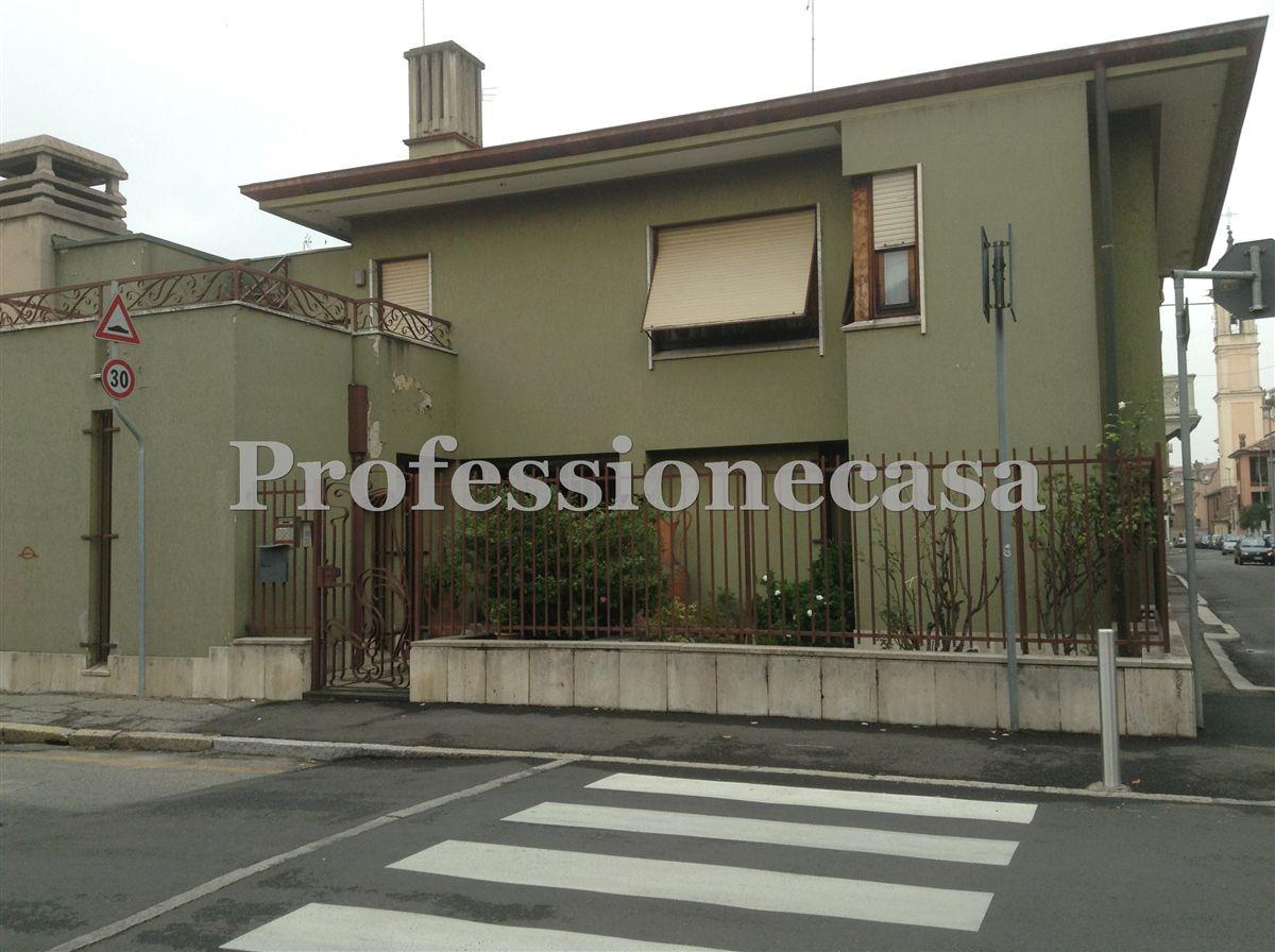 Villa in vendita a Vigevano