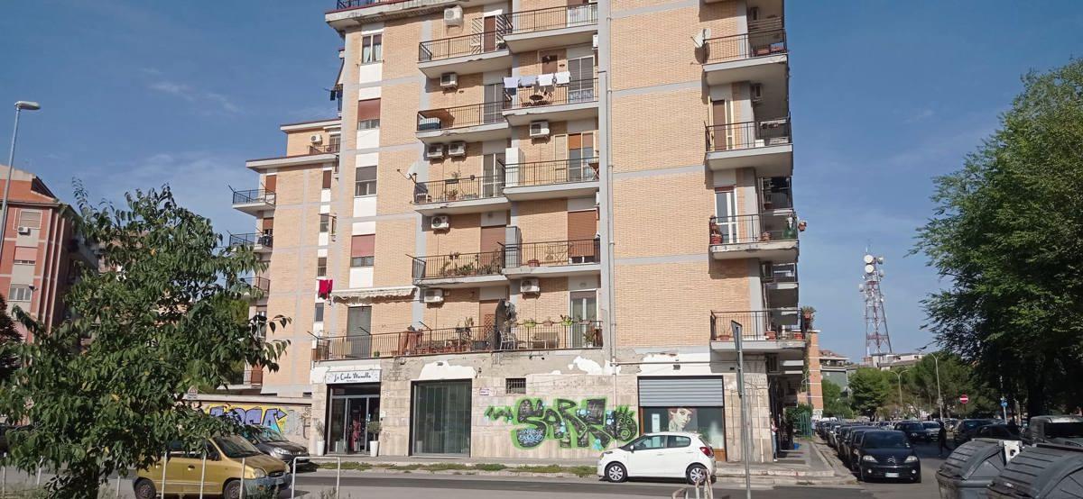 Negozio in vendita a Foggia