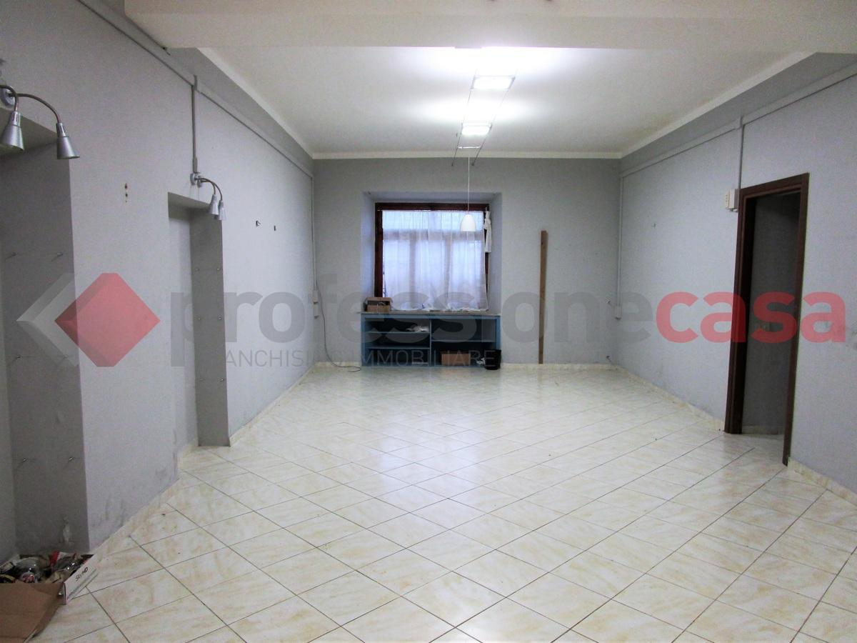 Negozio in affitto a San Giuliano Terme