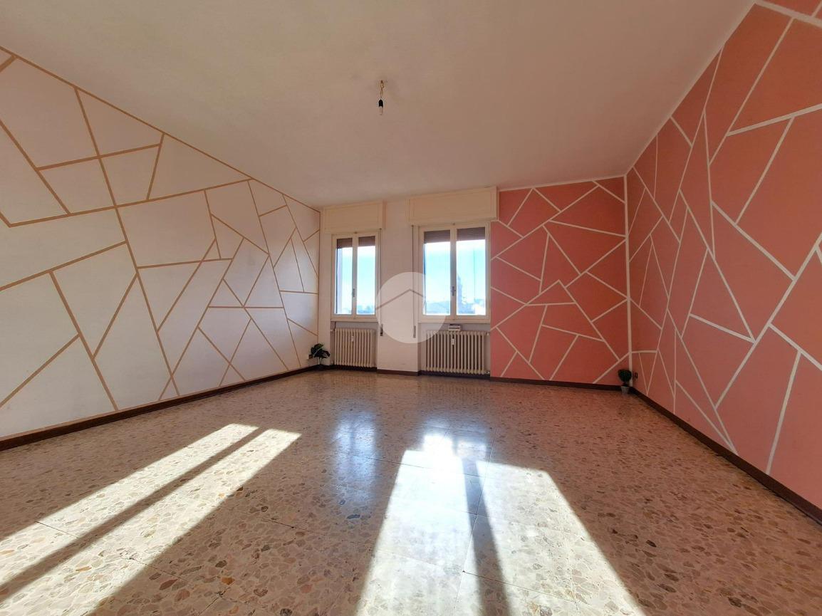 Appartamento in vendita a Voghera