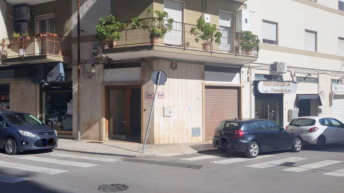Negozio in vendita a Monopoli