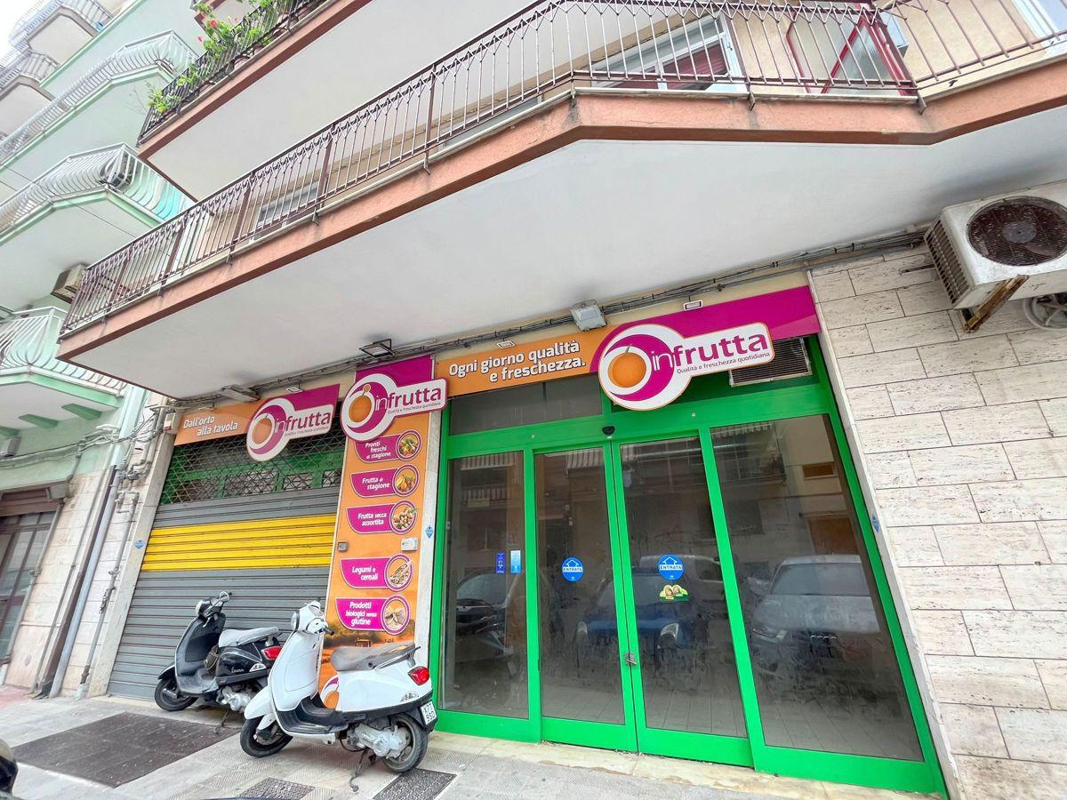 Negozio in vendita a Monopoli