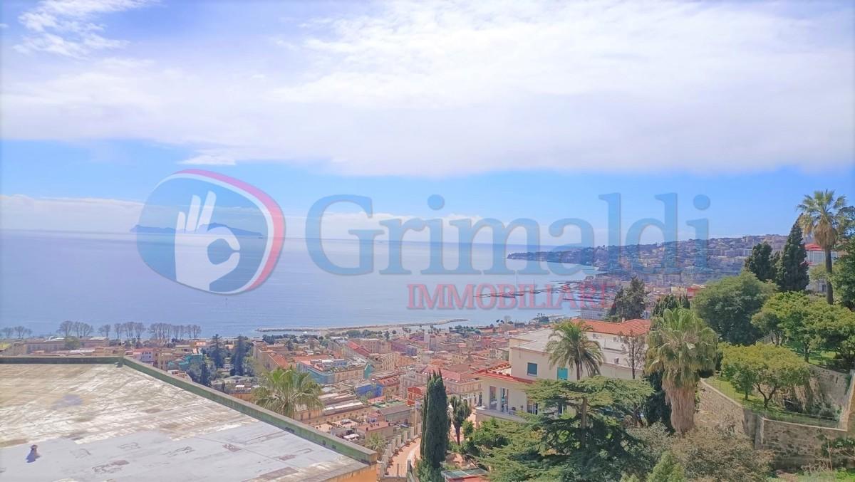 Appartamento in vendita a Napoli