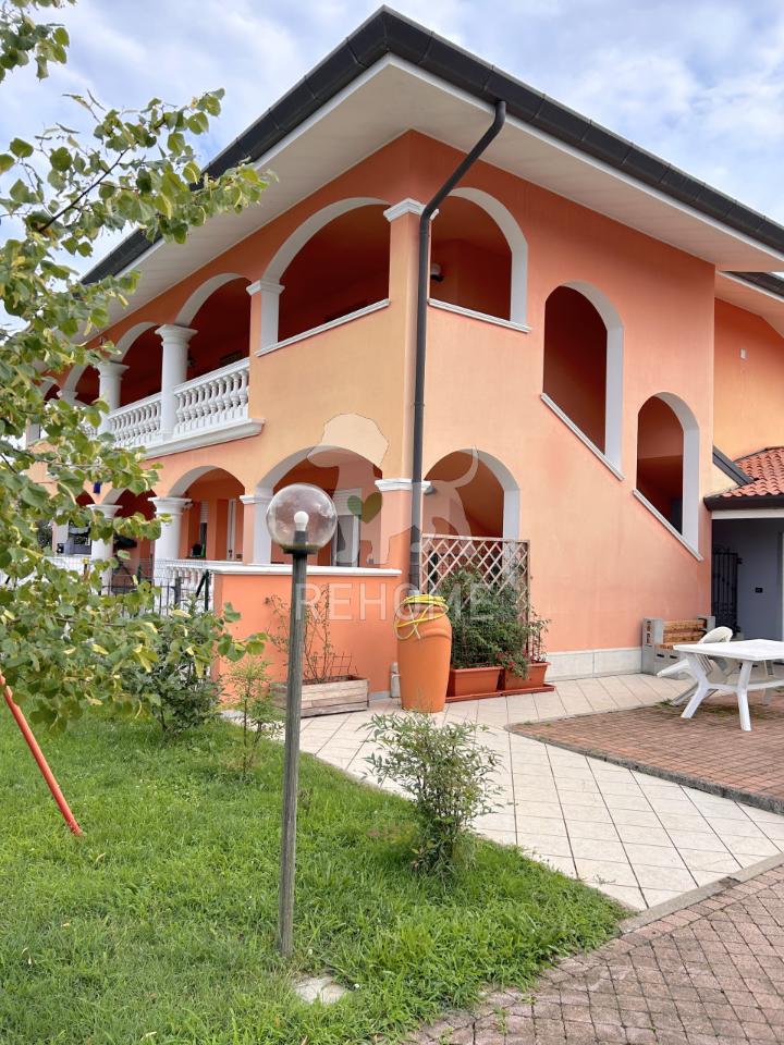 Villa in vendita a Povoletto