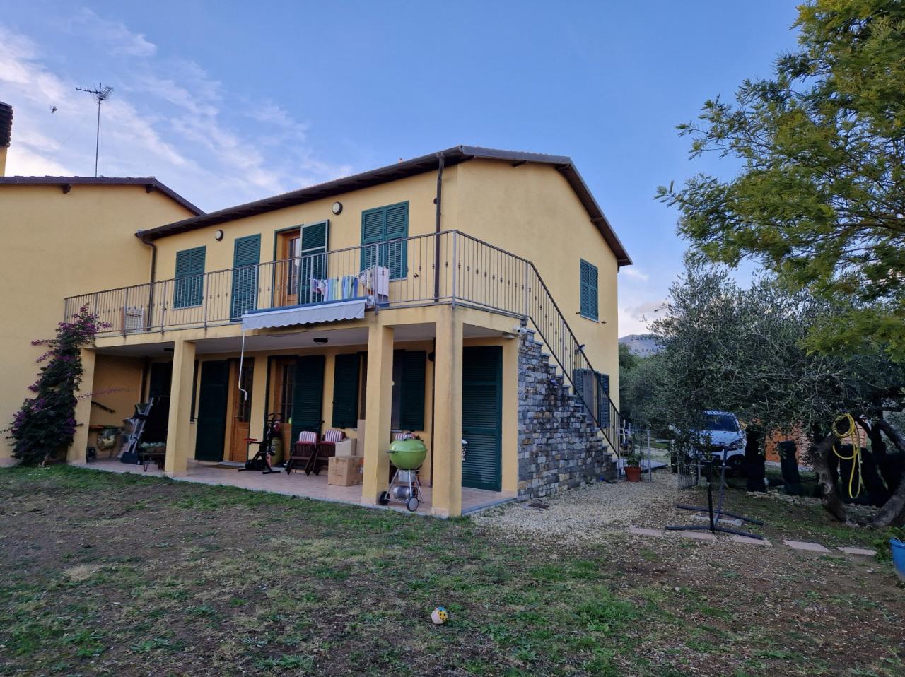 Villa in vendita a Diano Castello