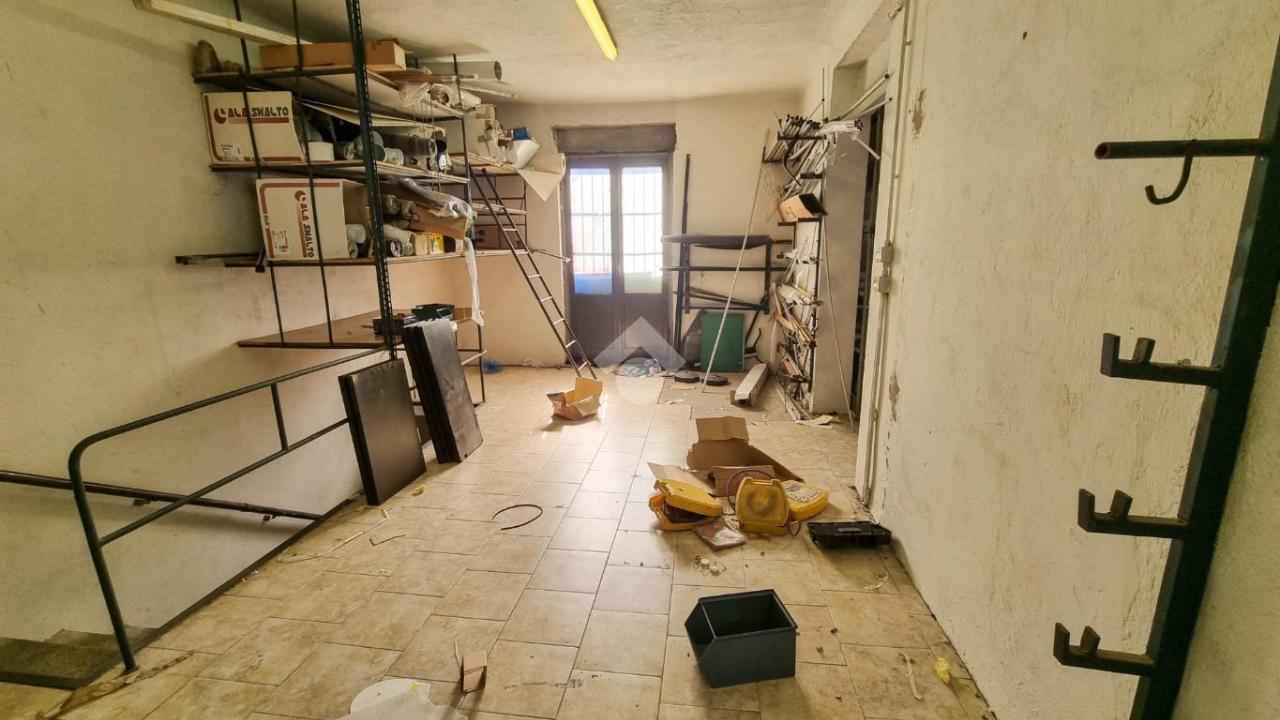 Negozio in vendita a Brivio