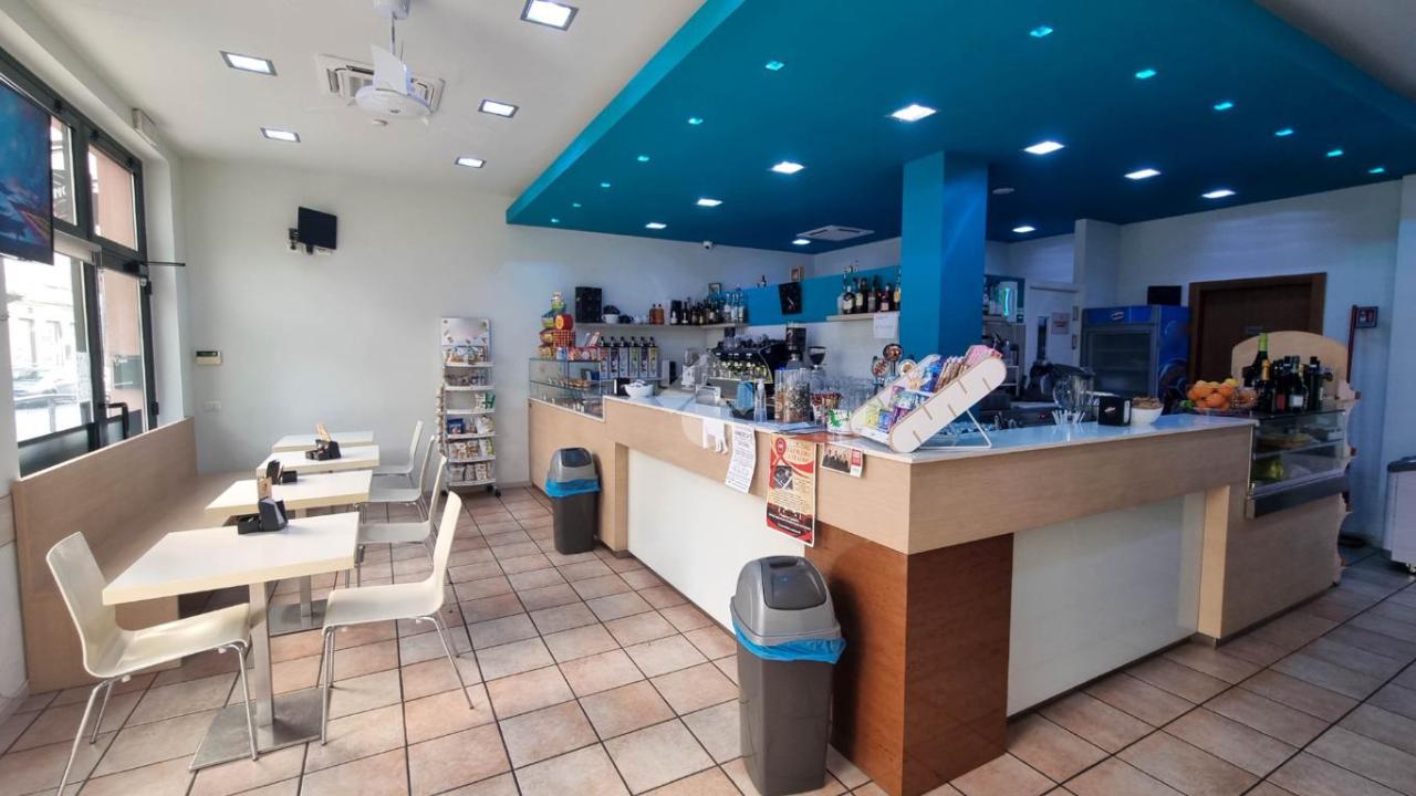 Negozio in vendita a Carnate