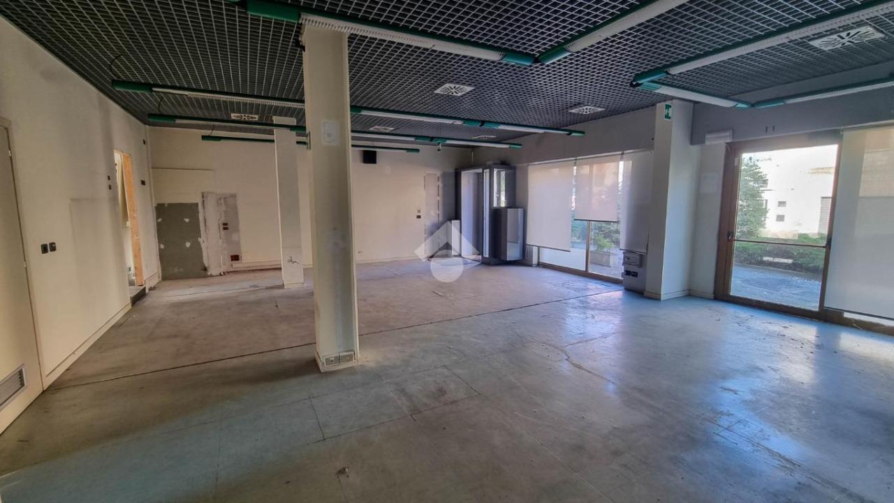 Ufficio in affitto a Sirtori