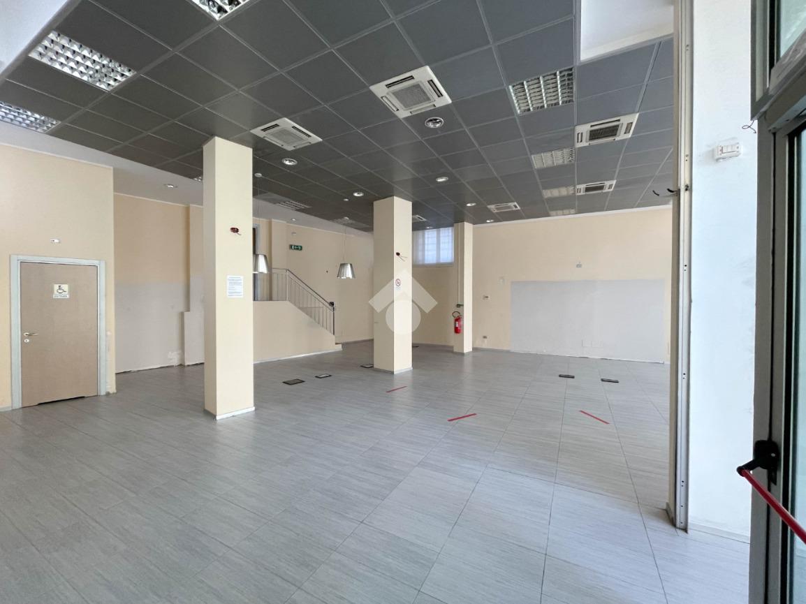 Ufficio in affitto a Calco