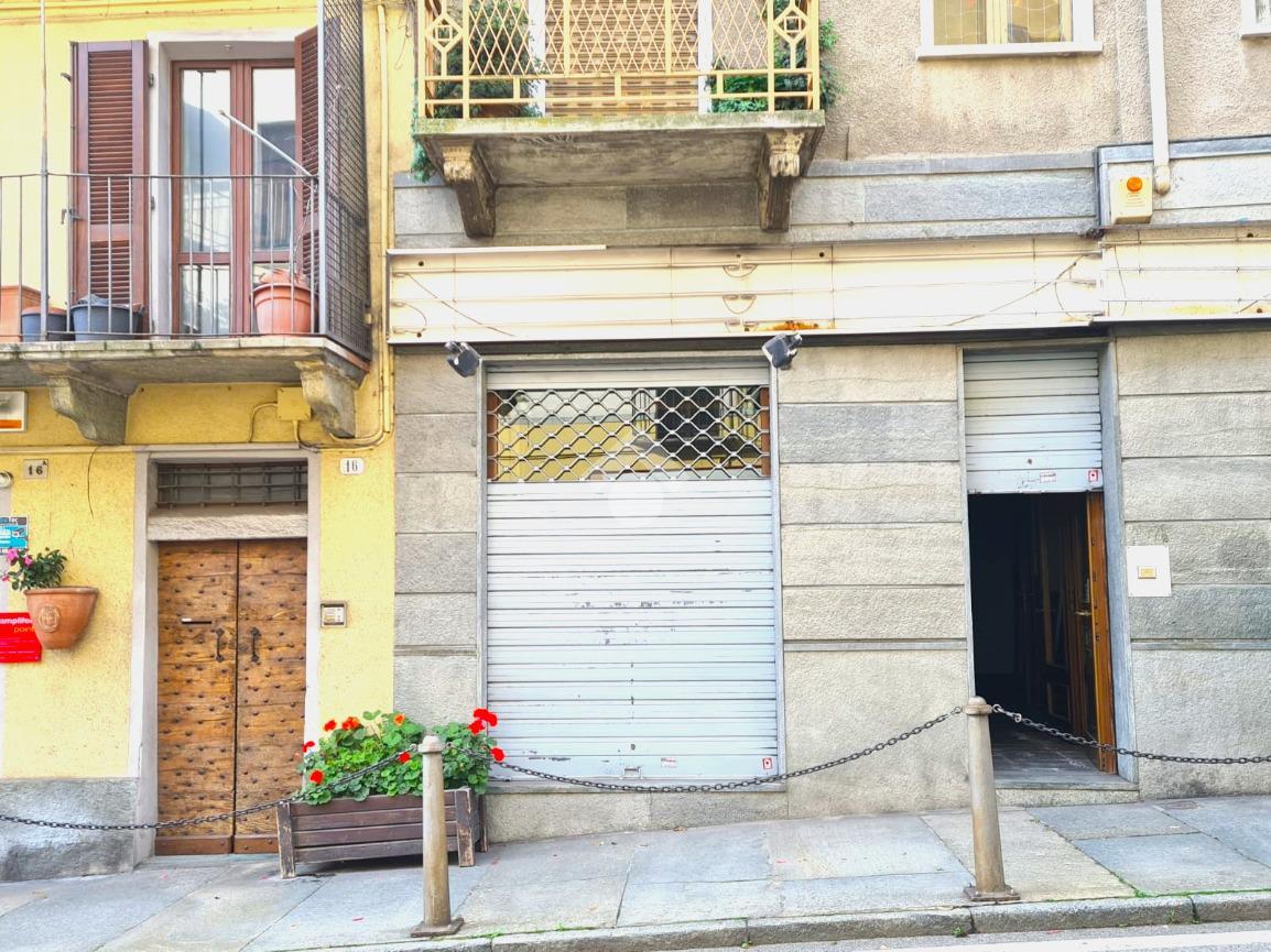 Negozio in affitto a Lanzo Torinese