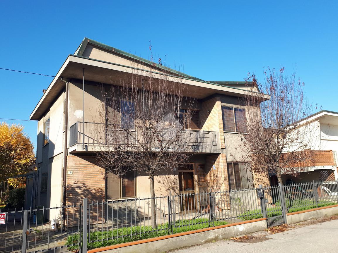 Casa indipendente in vendita a Bagnacavallo