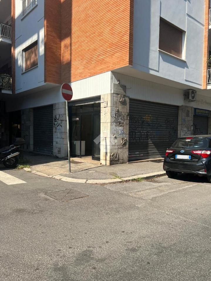 Negozio in vendita a Roma