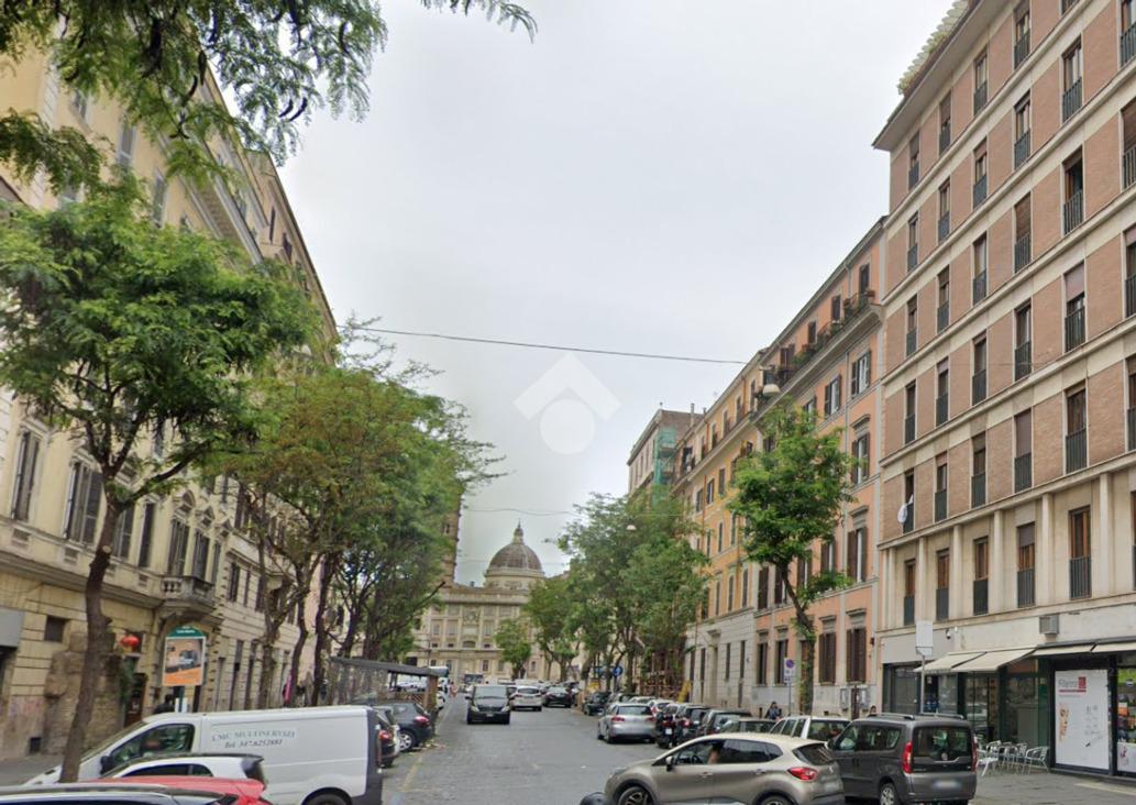 Negozio in vendita a Roma