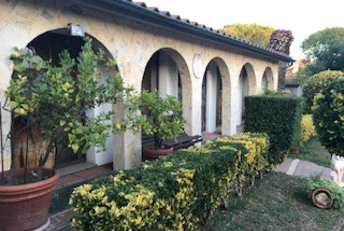 Villa in vendita a Follonica