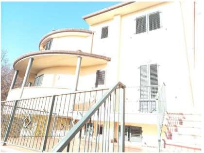 Appartamento in vendita a Capolona