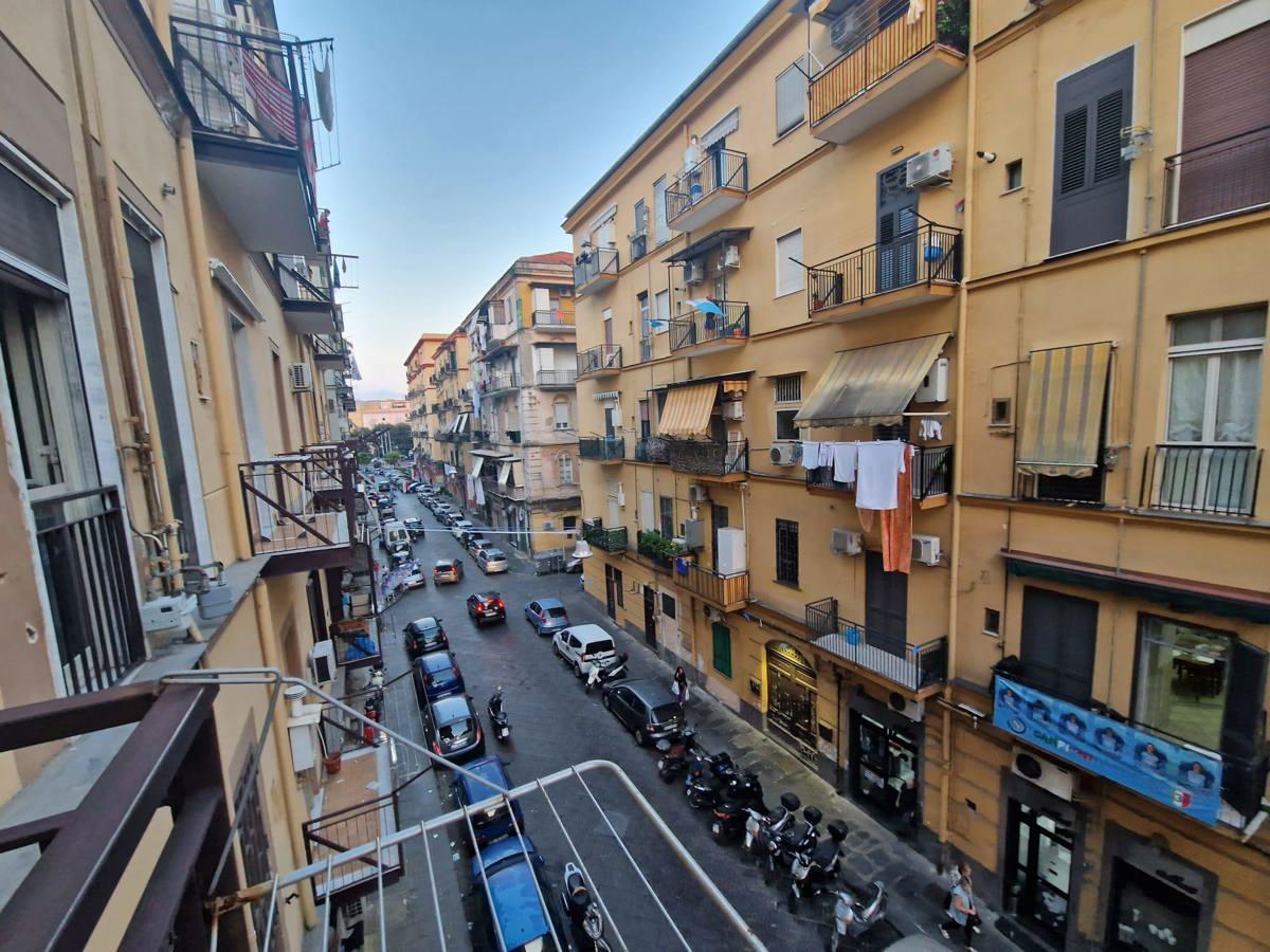 Appartamento in vendita a Napoli