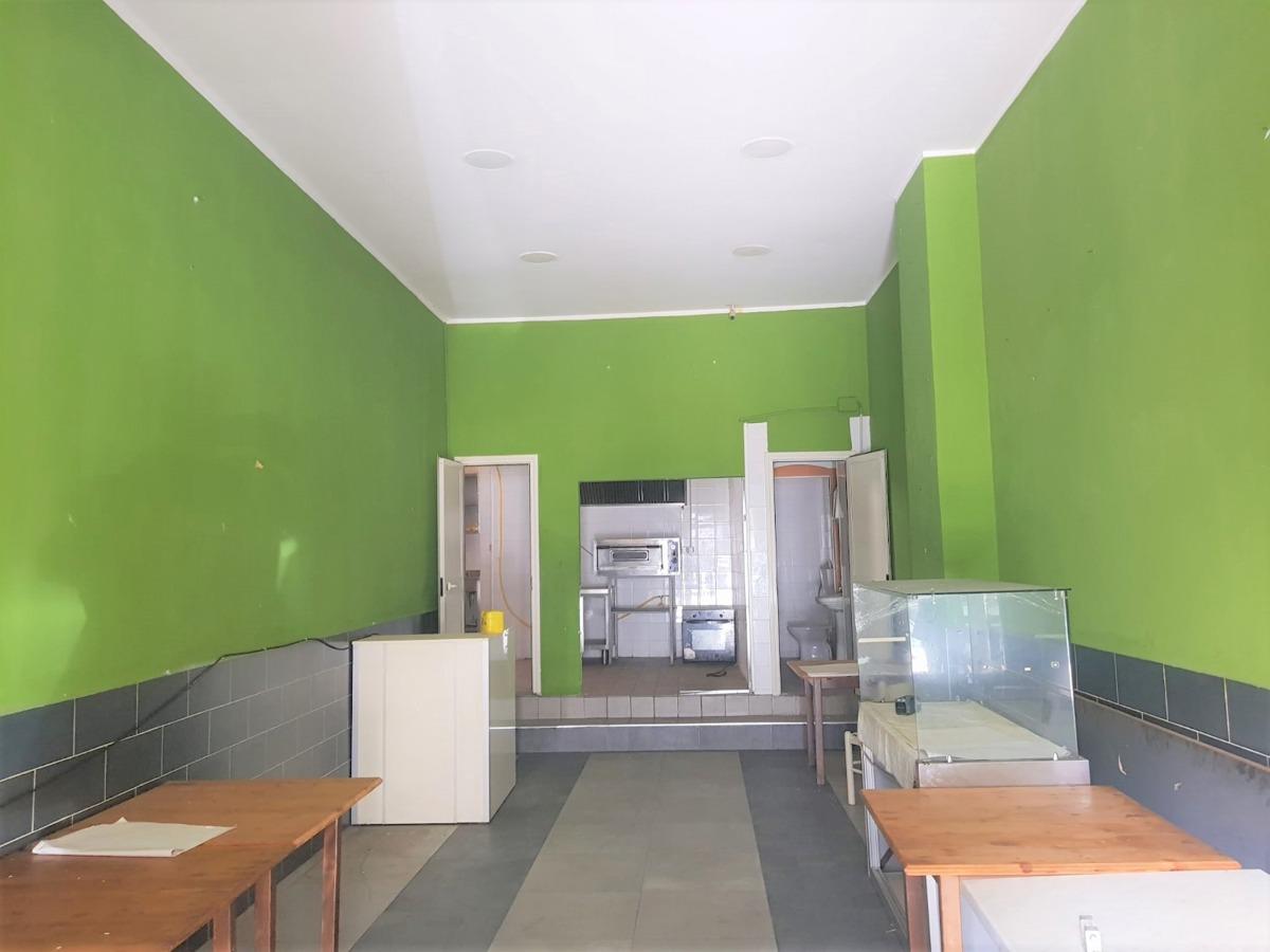 Negozio in vendita a Napoli