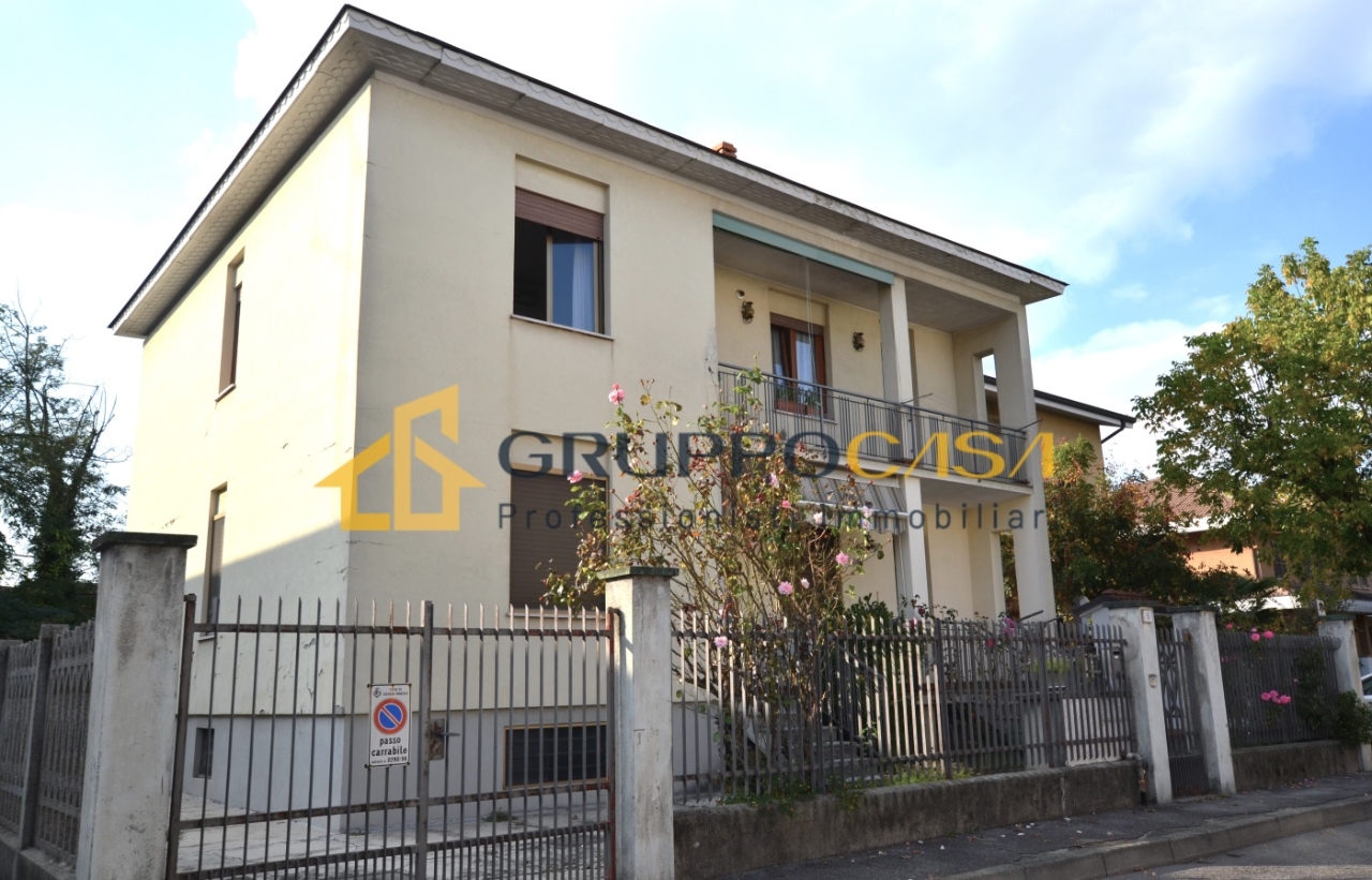 Appartamento in villa in vendita a Cologno Monzese