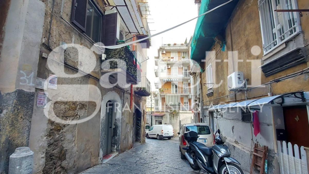 Appartamento in vendita a Napoli
