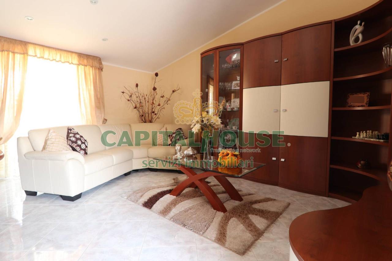 Quadrilocale, San Nicola la Strada