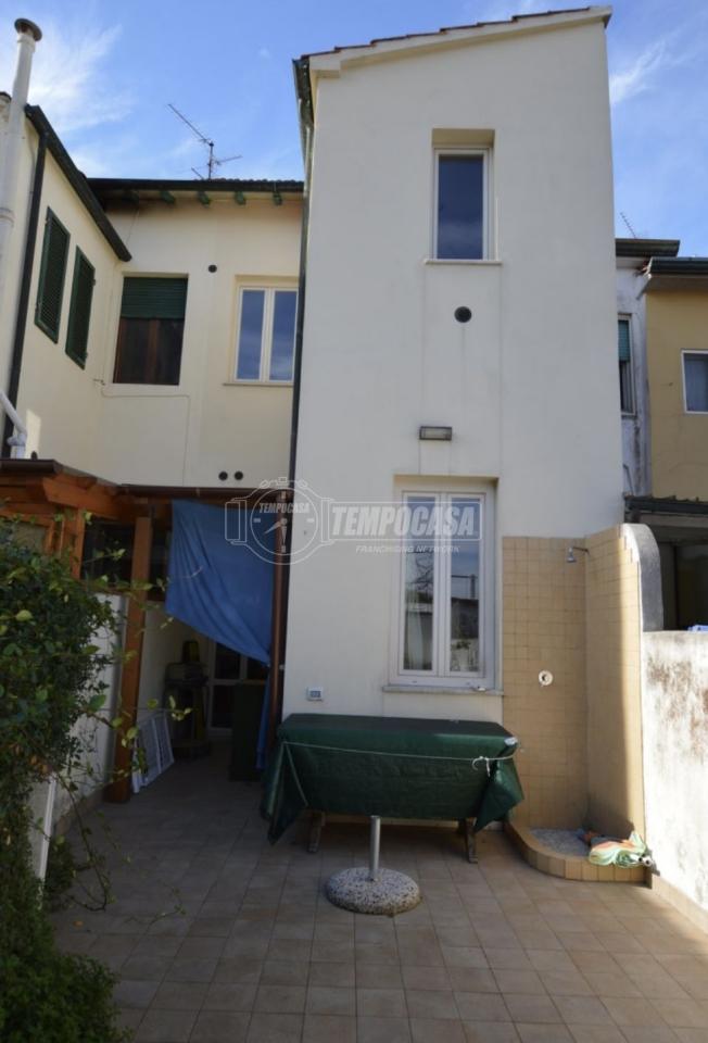 Villa in vendita a Viareggio