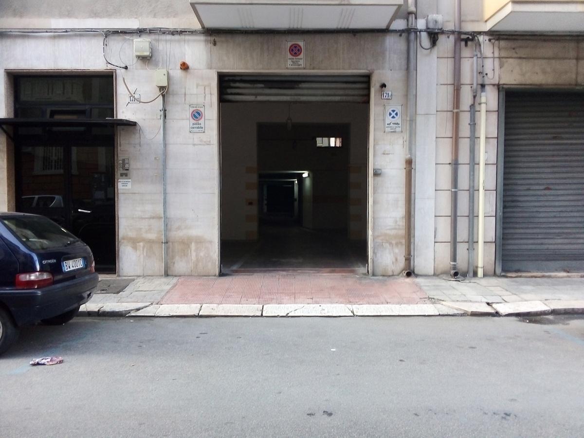 Magazzino in vendita a Bari