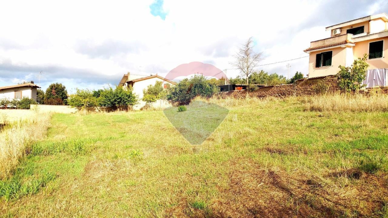 Terreno edificabile in vendita a Aprilia