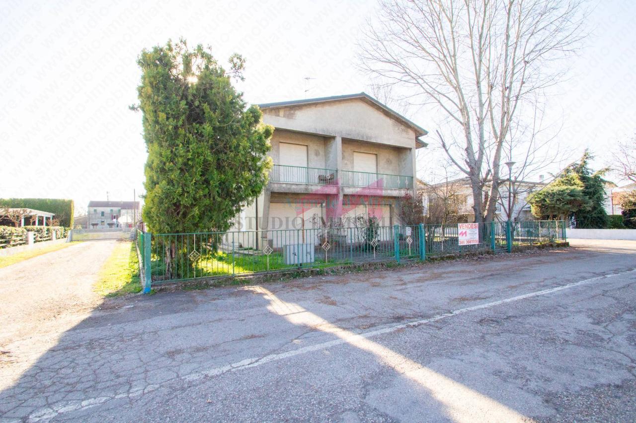 Casa indipendente in vendita a Ceneselli