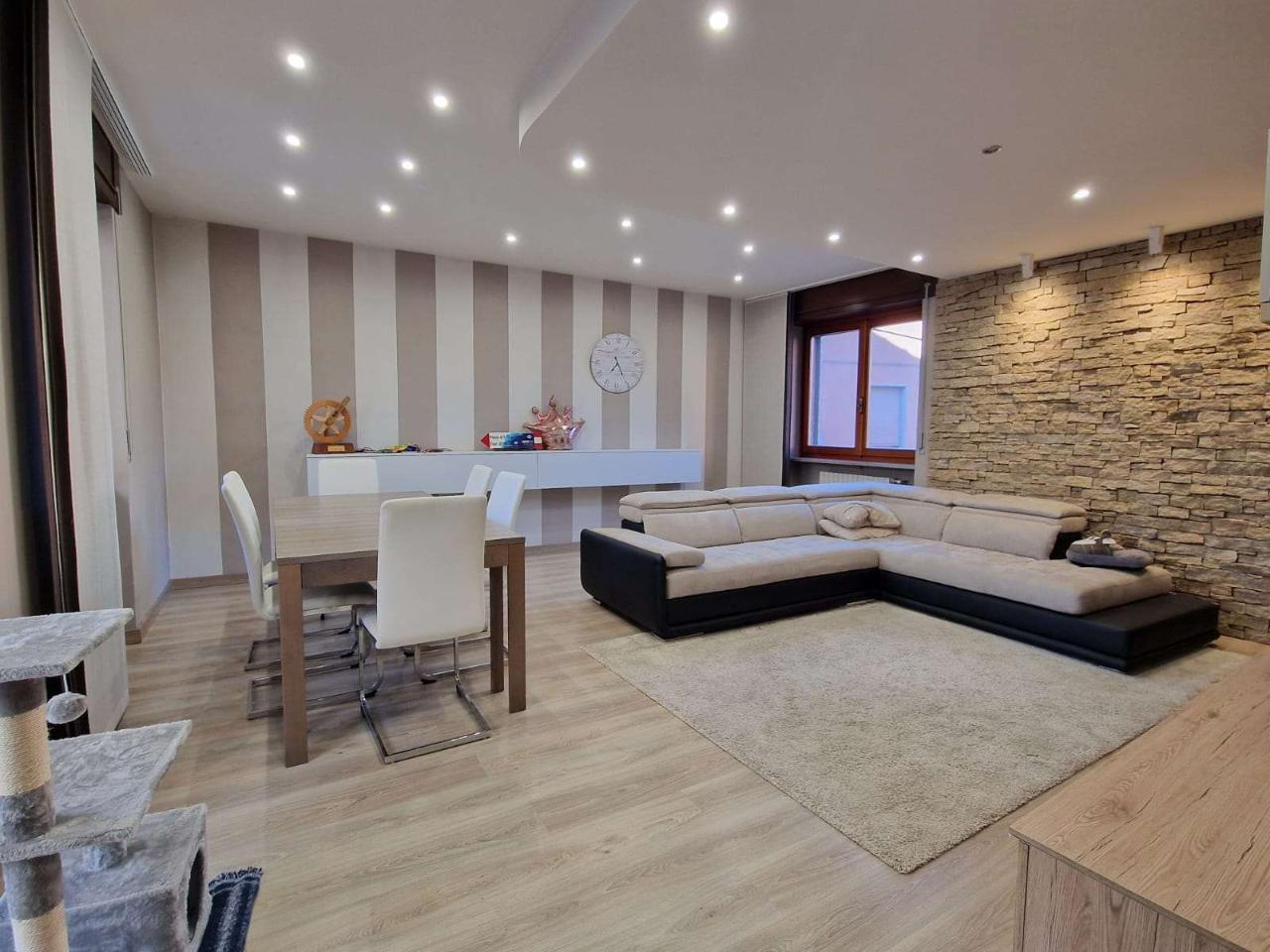 Appartamento in vendita a Borgomanero