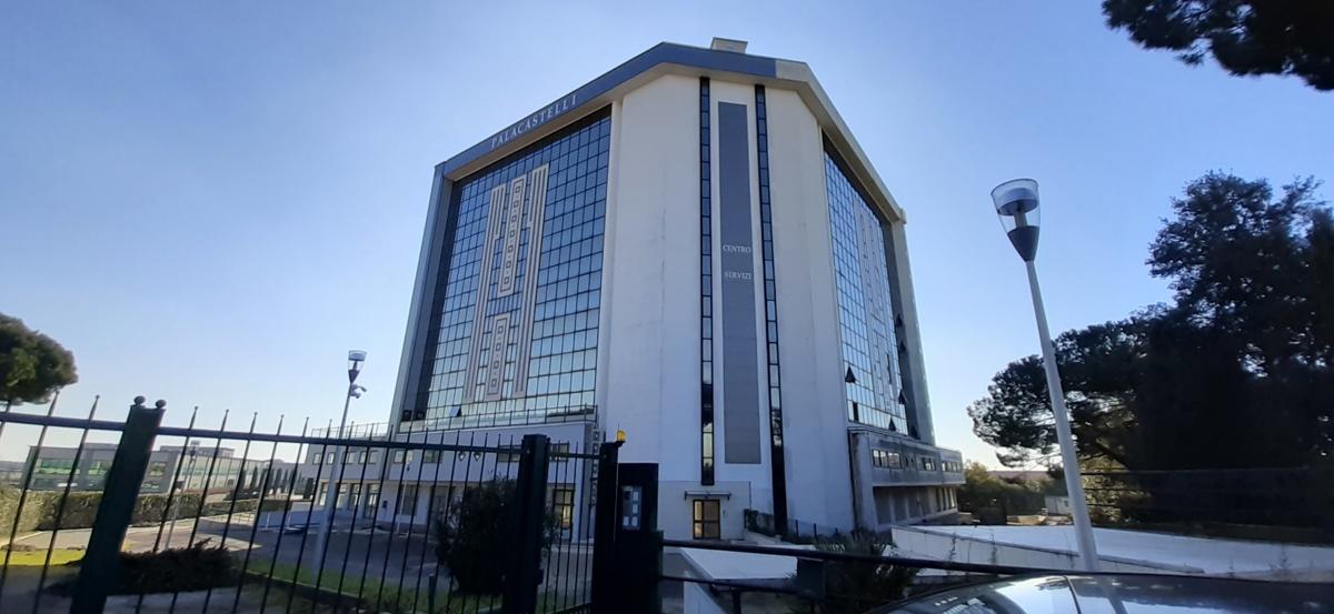 Negozio in vendita a Pomezia