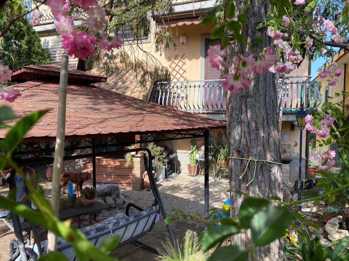 Palazzo in vendita a Frascati