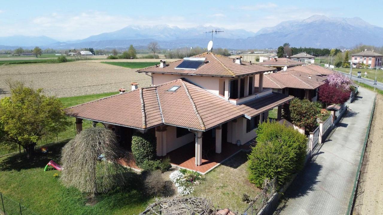 Villa in vendita a Albiano D'Ivrea