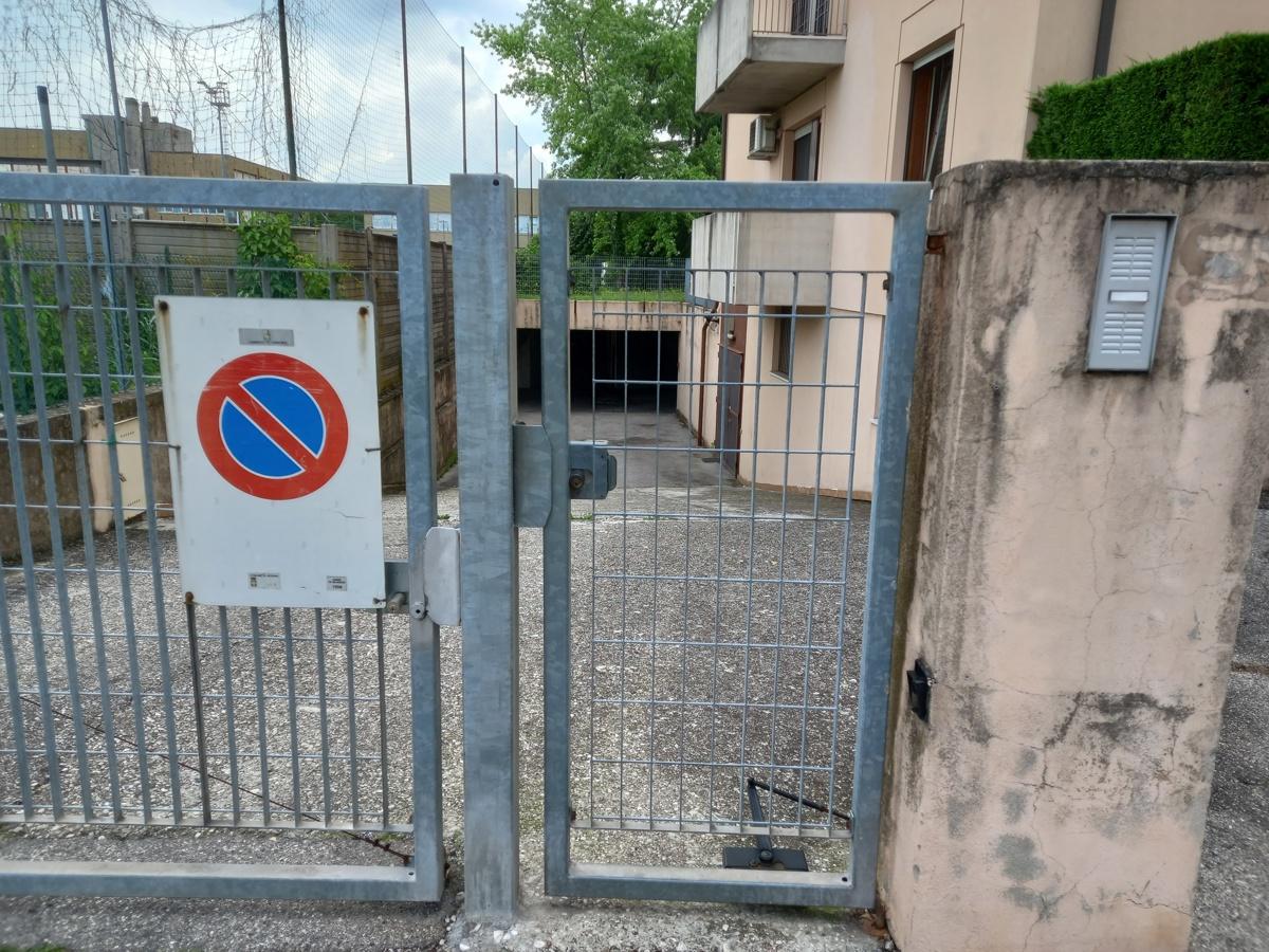 Magazzino in vendita a Verona